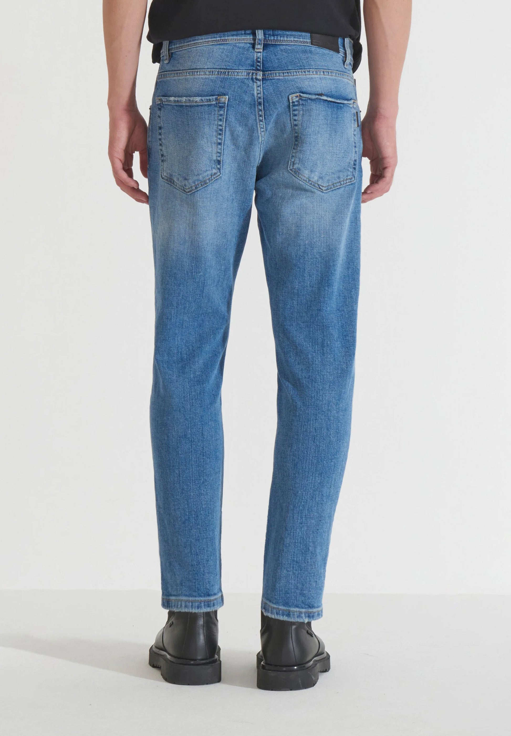 Calça de Ganga Intermédia Antony Morato SS26 – Ovelha Negra Premium